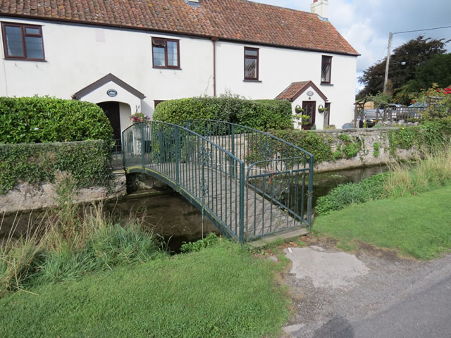 Bowbridge Cottage footbridge – Somerset Rivers